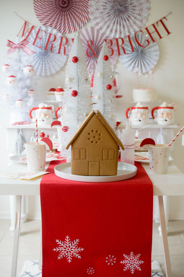 How to host a Holiday Gingerbread Party