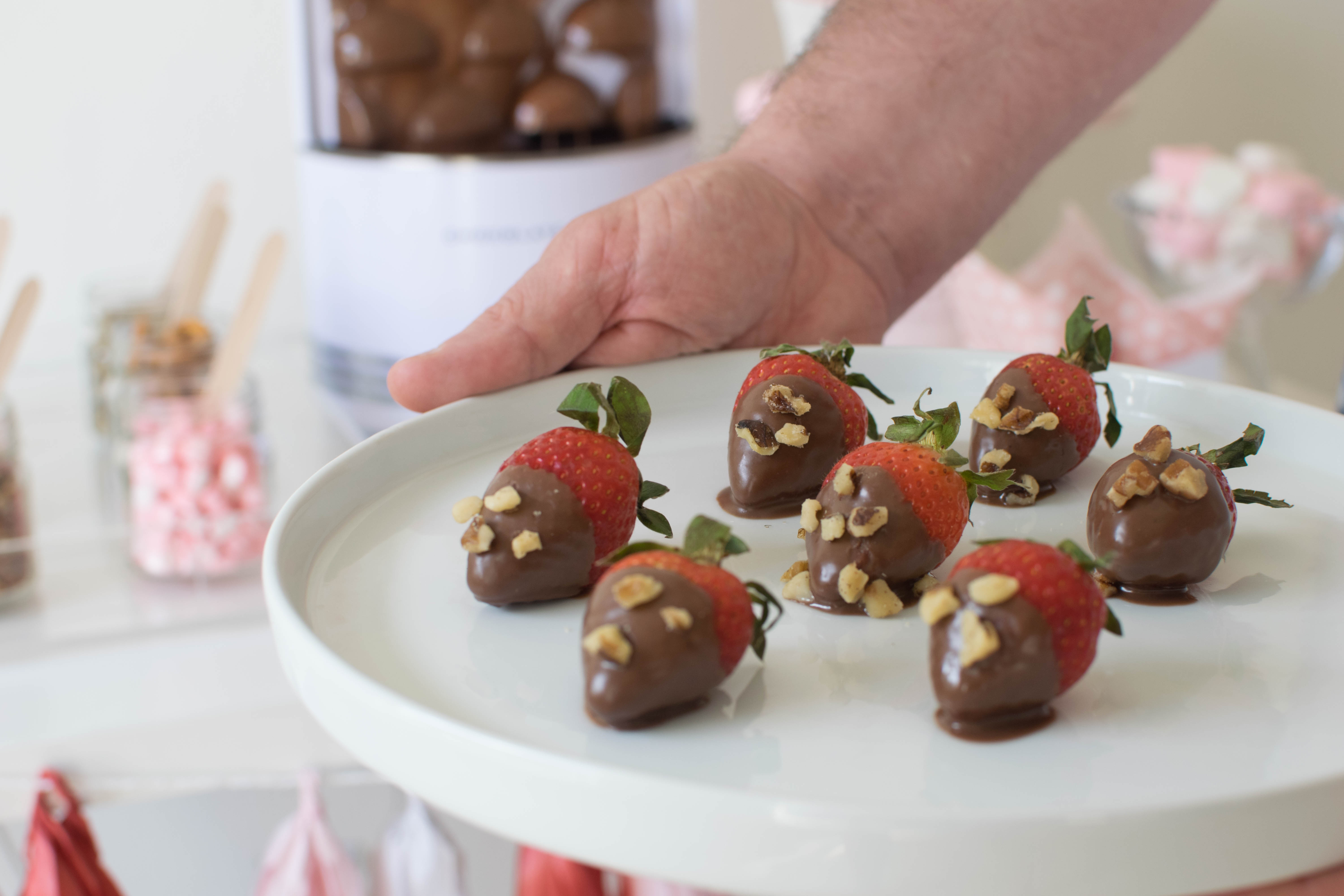 Chocolate Waterfall Machine: Set up a quick and easy Fondue Station