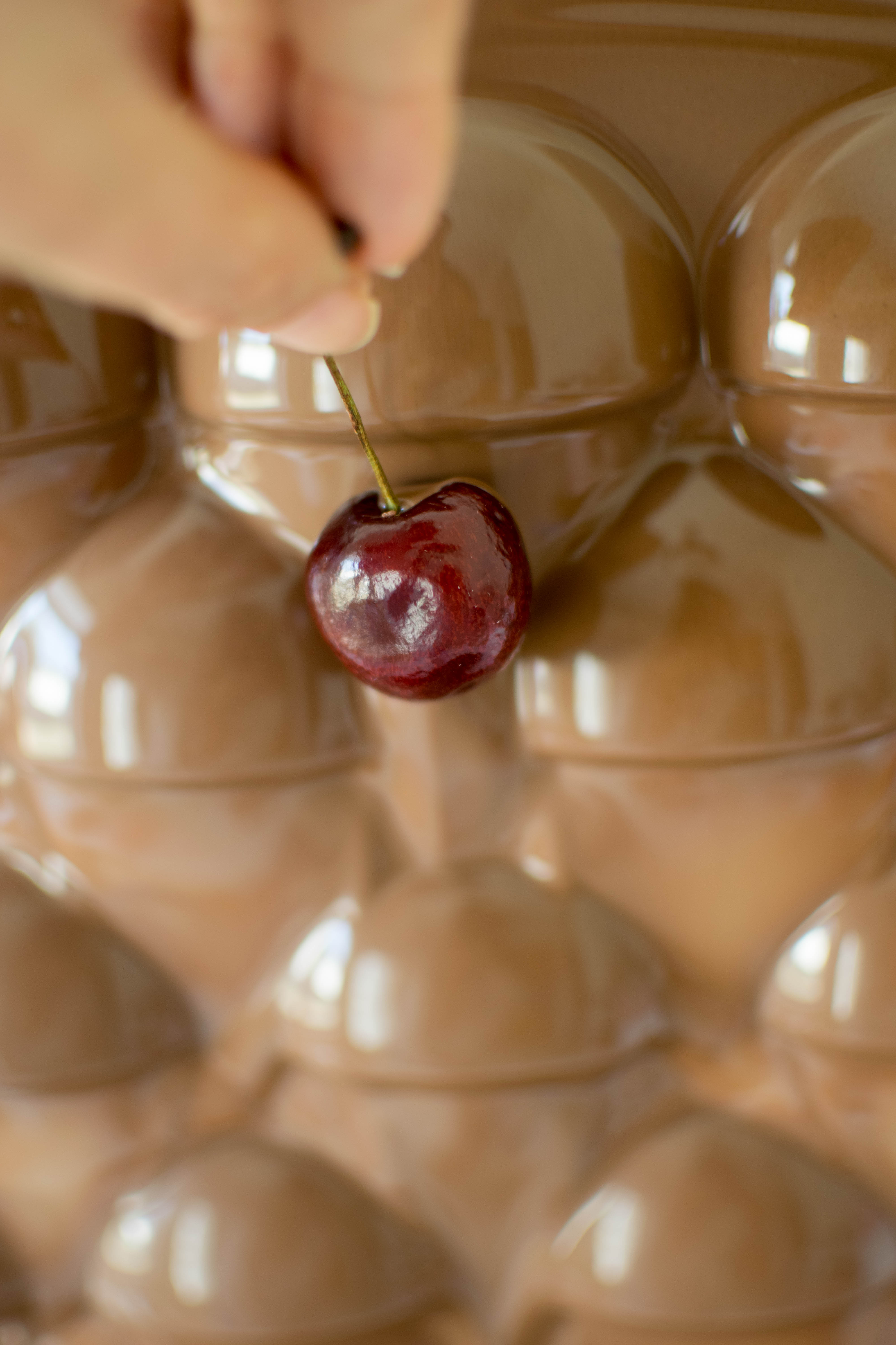 Chocolate Waterfall Machine: Set up a quick and easy Fondue Station