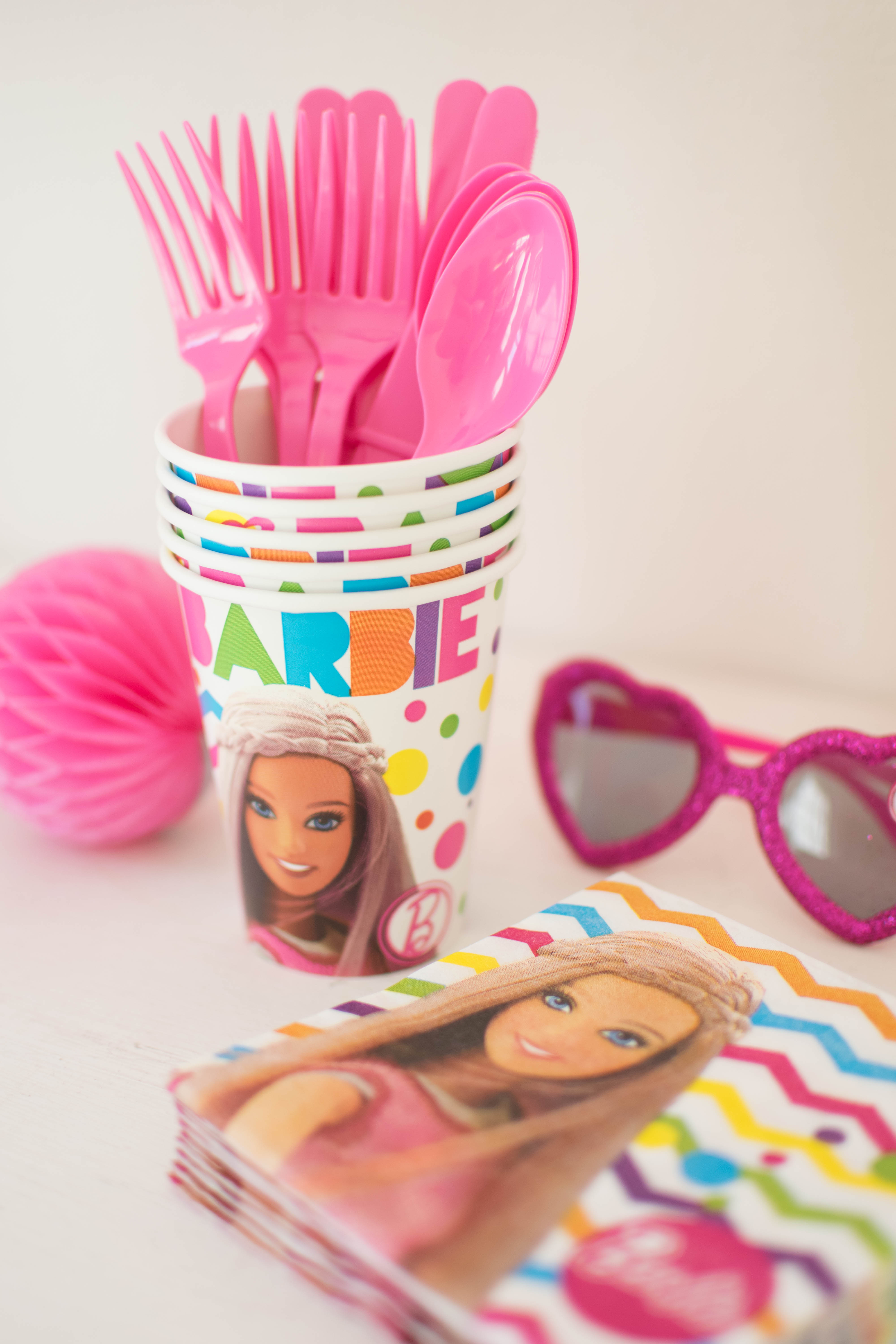 Host a Memorable Birthday Party With These Easy and Fun Girly Barbie ...