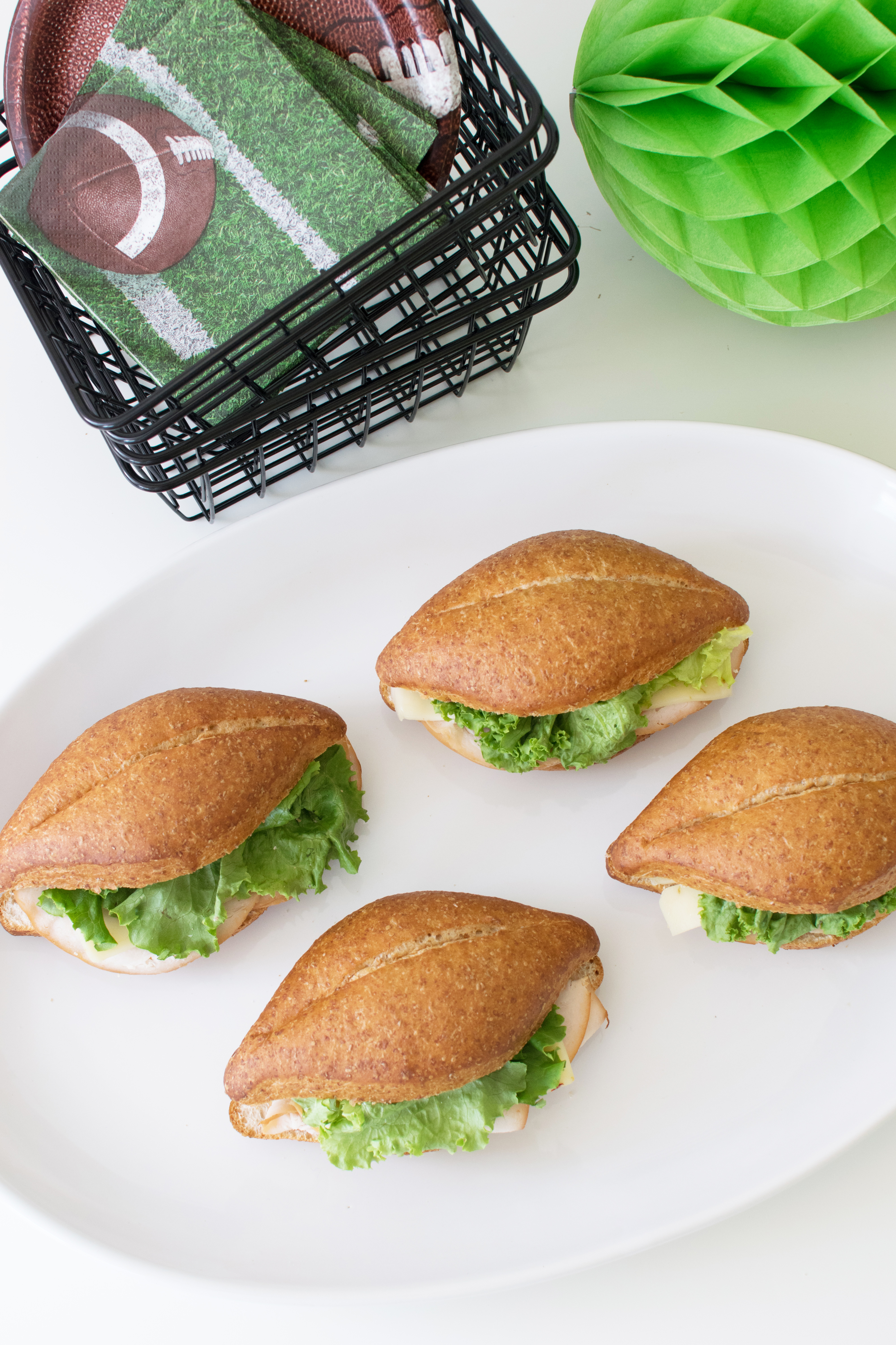 How to host an easy Football Game Day Party with our entertaining tips