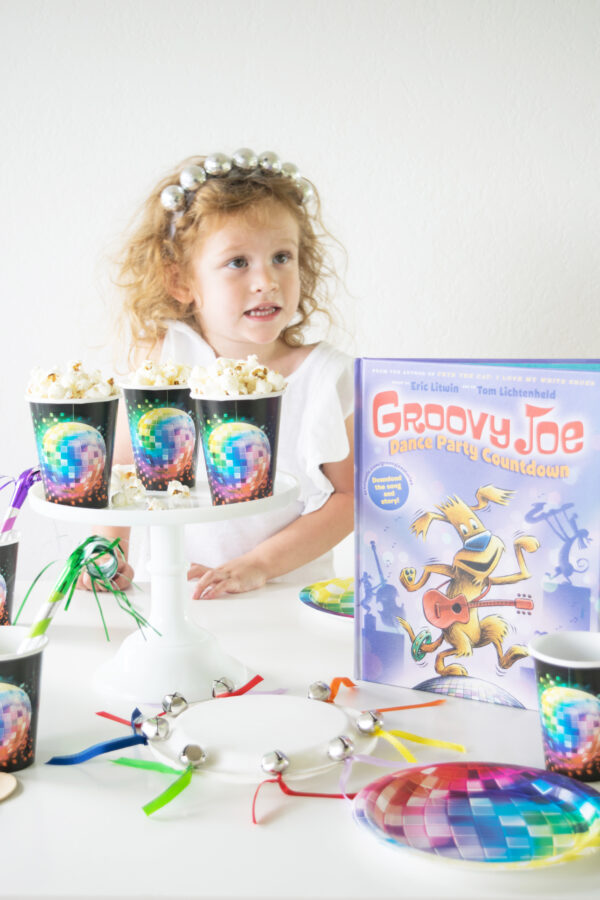 Groovy Joe: Dance Party Countdown book by Eric Litwin