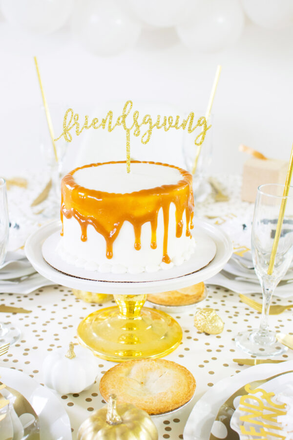 Set up Fabulous Friendsgiving Fall Tablescape to celebrate Thanksgiving