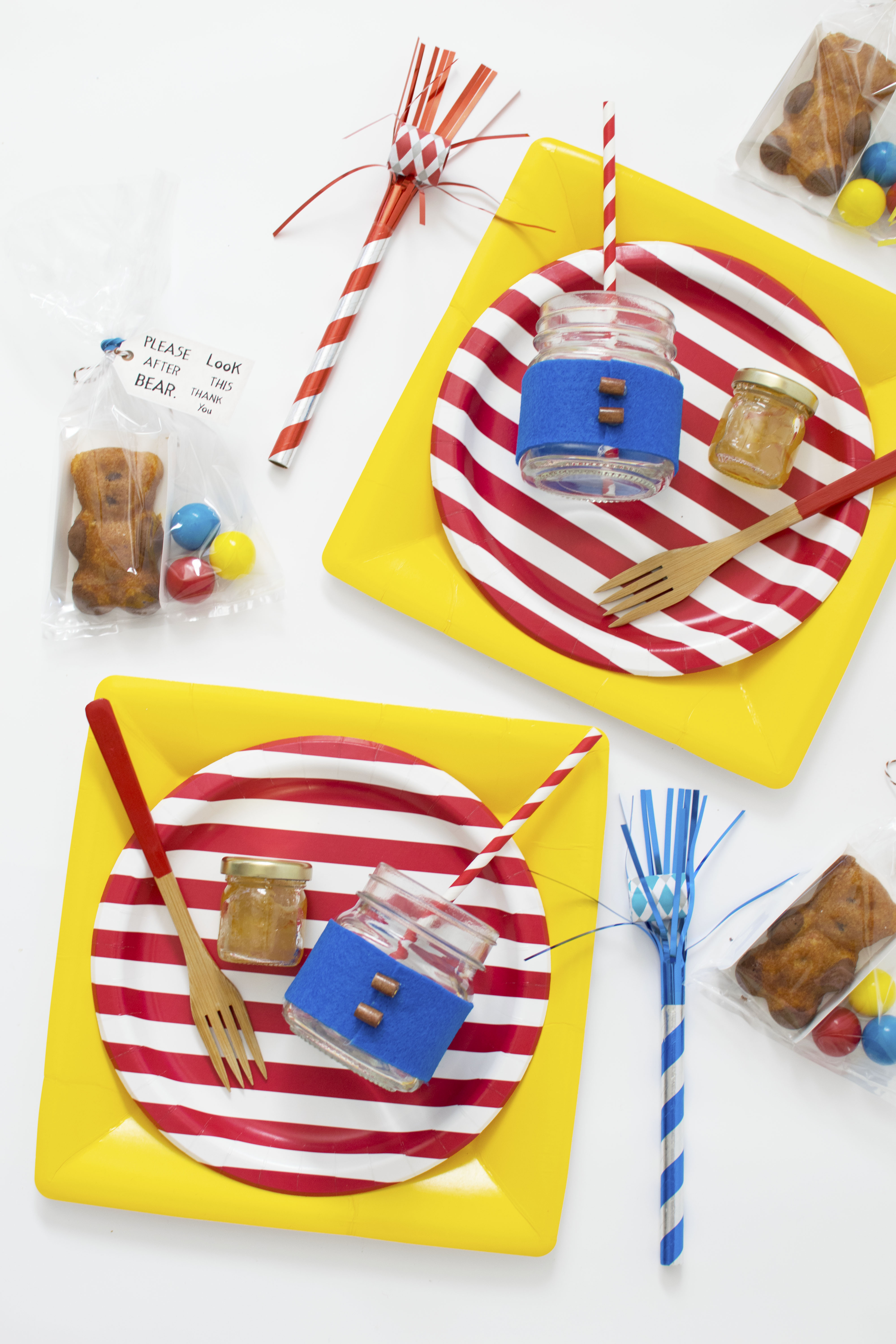 DIY Paddington's Coat Cup Sleeves Tutorial