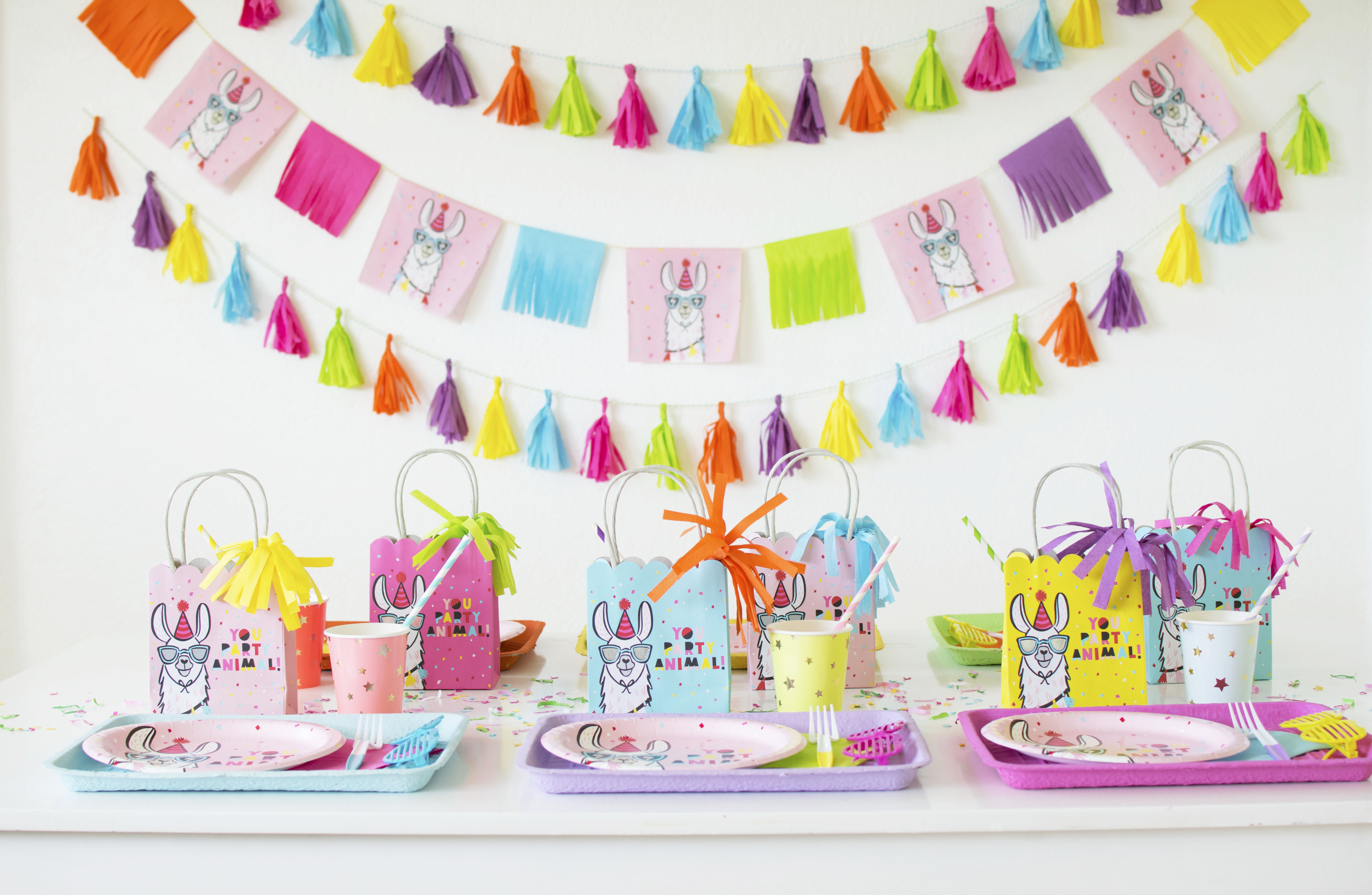 How to throw a Colorful Llama Party for your favorite party animals