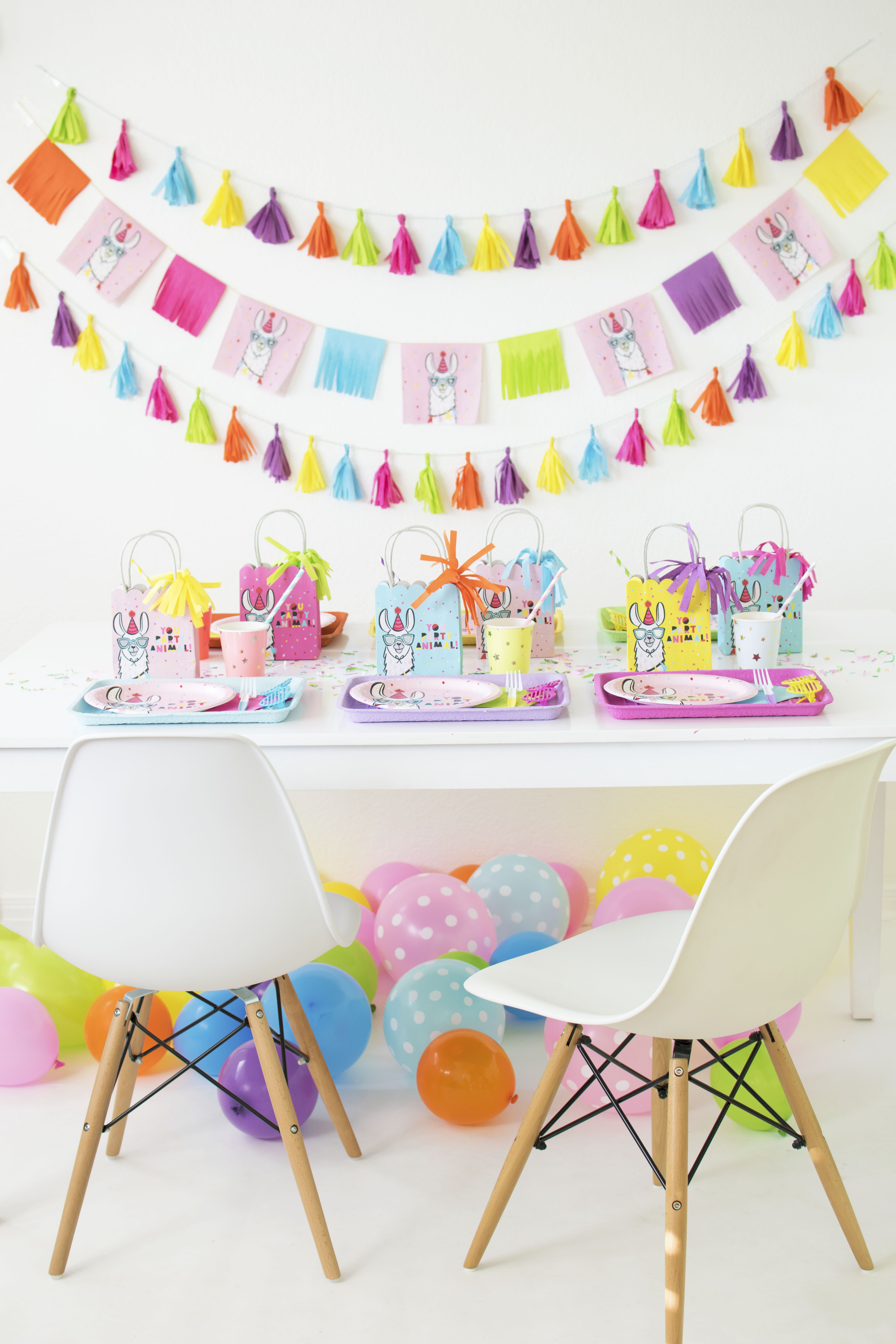 How to throw a Colorful Llama Party for your favorite party animals