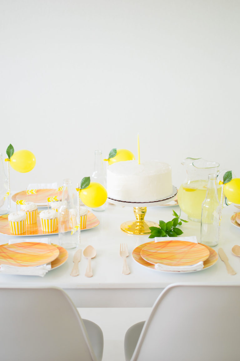 How to set up an effortless summer tablescape for easy entertaining