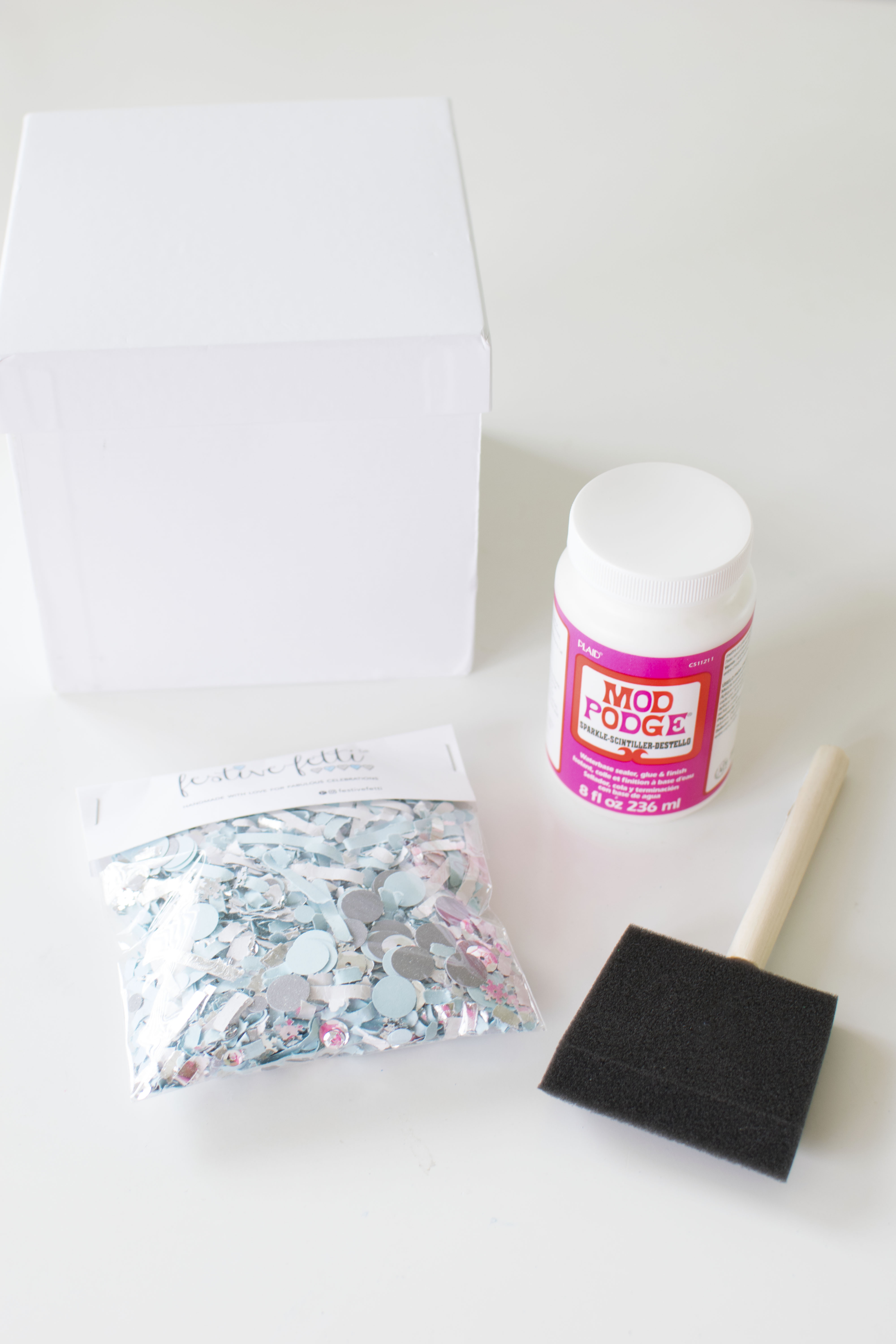 Make a Frozen Confetti Gift Box Step-by-Step Tutorial