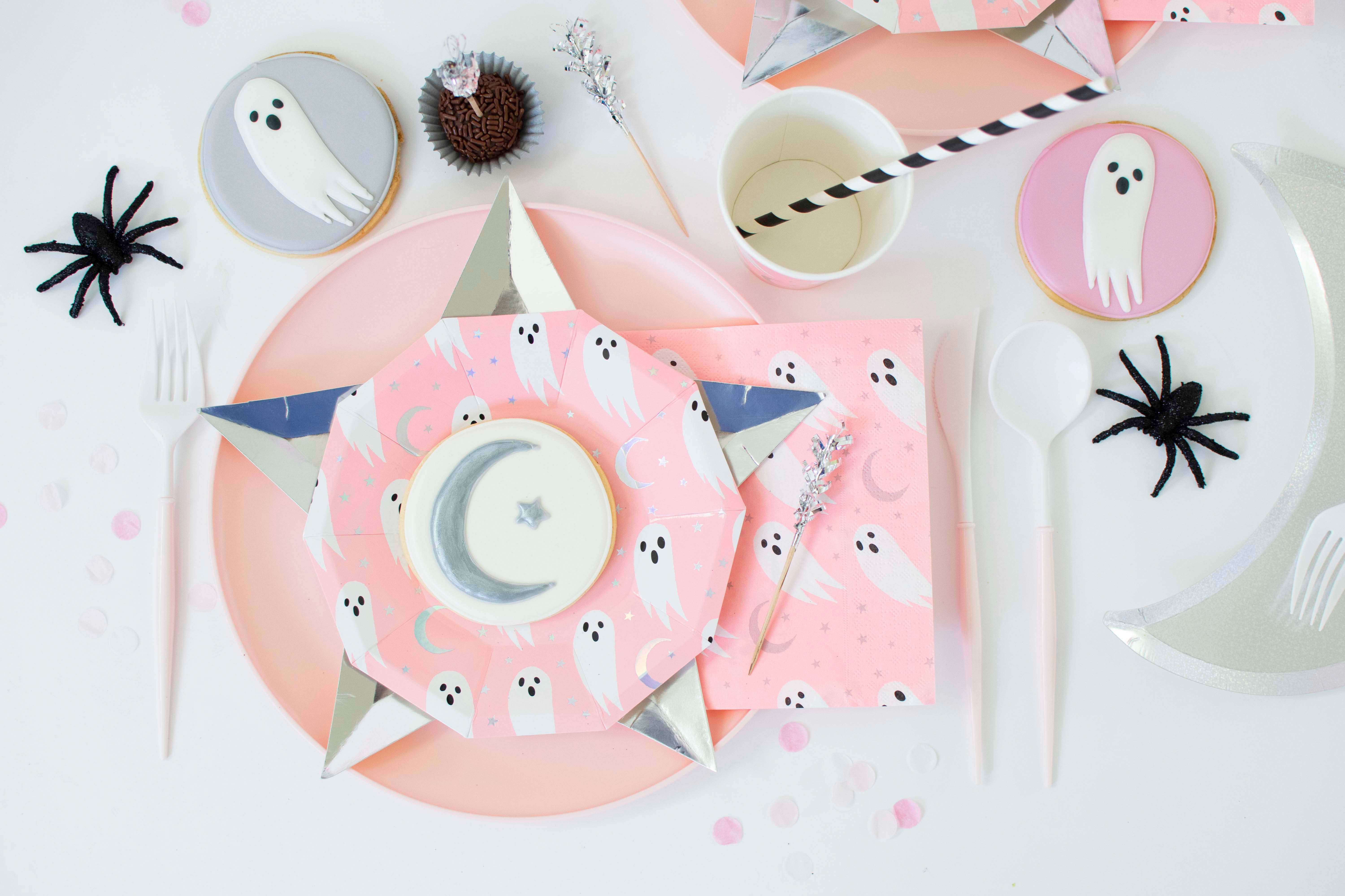 A Not so Spooky Pink Halloween Party for the kids