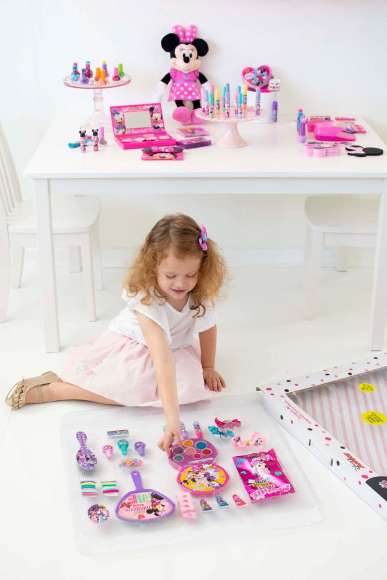 Host a Minnie Mouse Spa Playdate