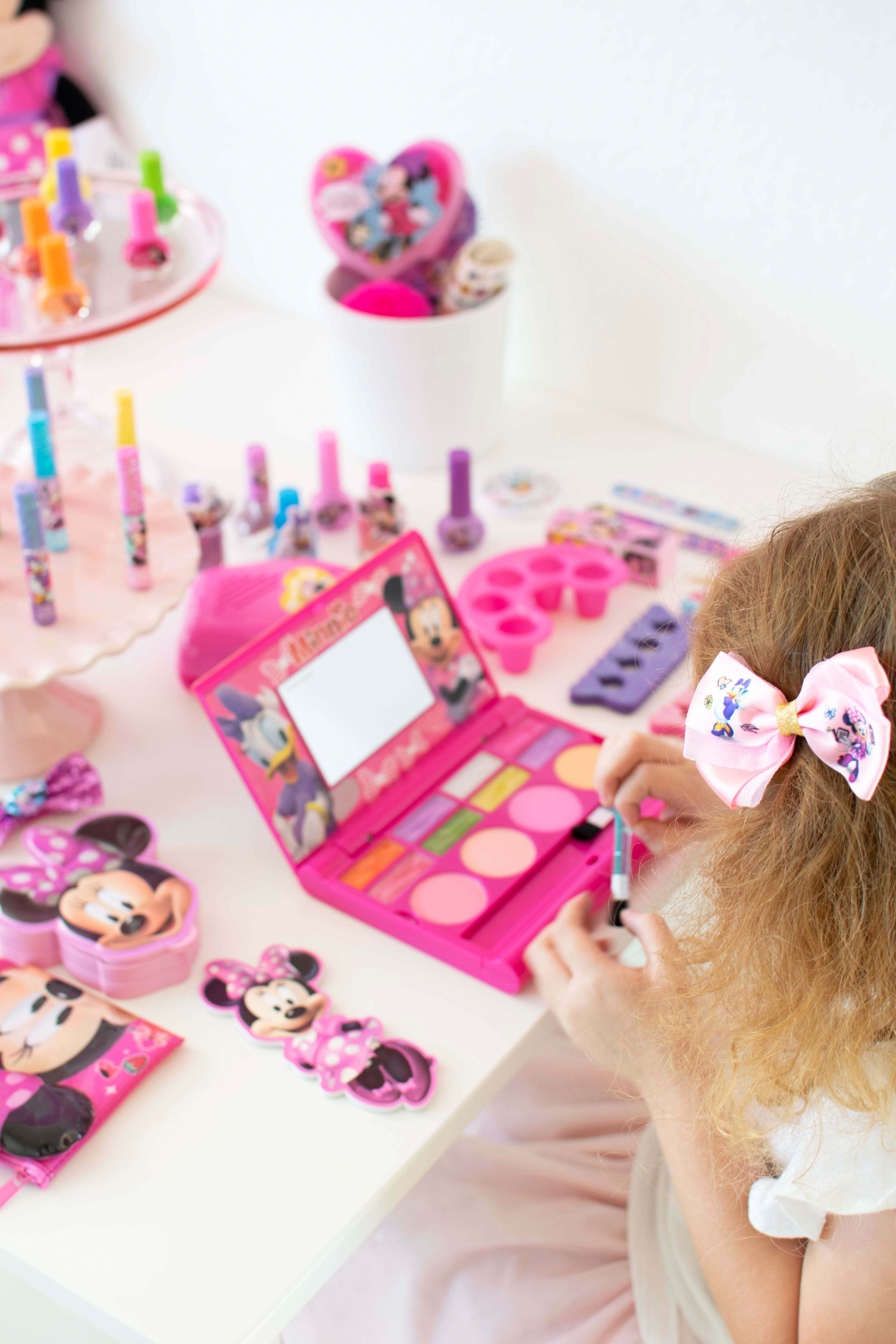 Host a Minnie Mouse Spa Playdate