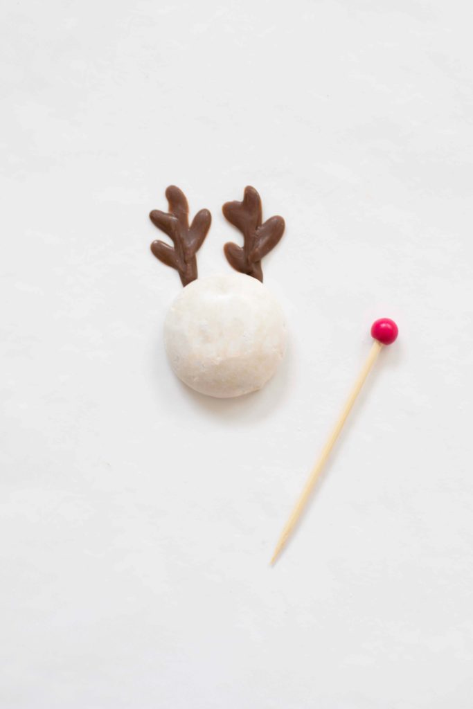Holiday homemade holiday gift idea: No-bake Reindeer Cookies