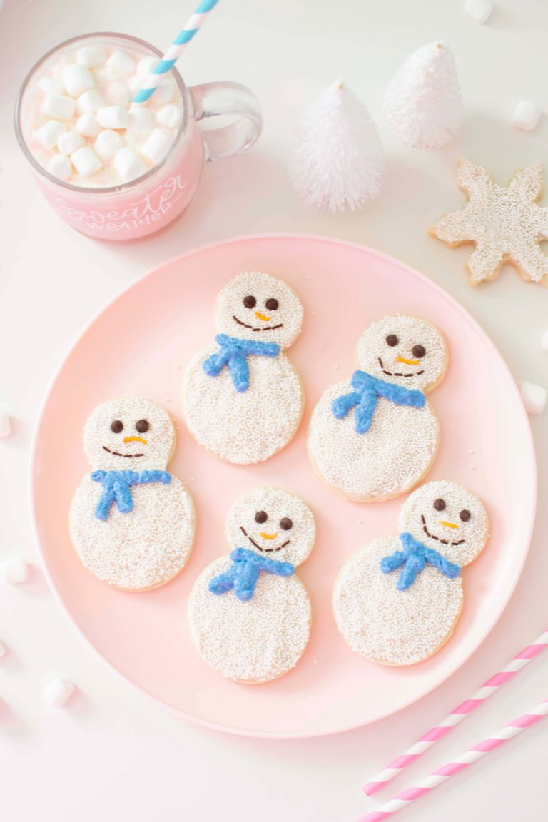 Bake and Decorate you own Snowman Cookies with Food Stirs