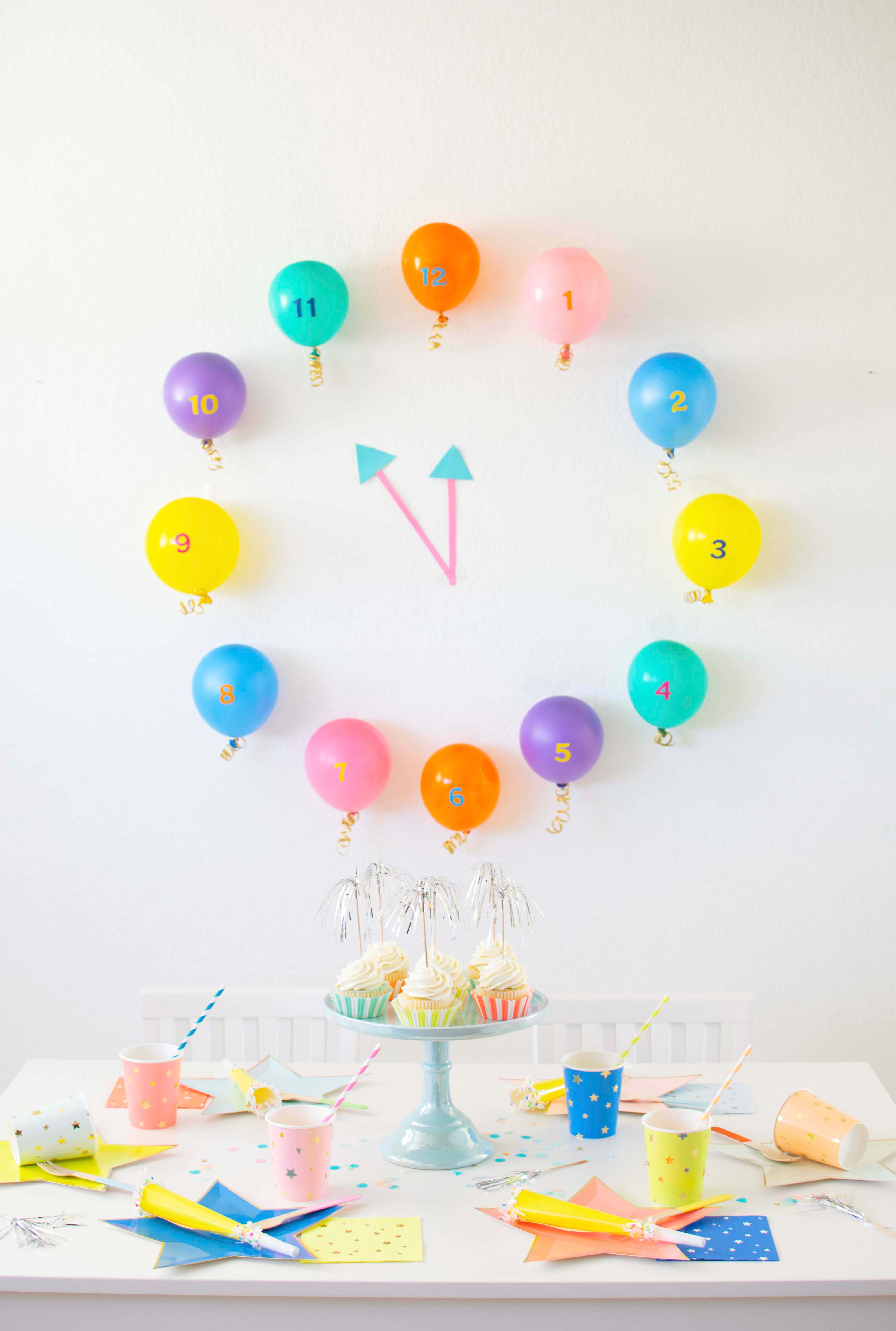 DIY New Year's Eve Countdown Balloon Clock by Twinkle Twinkle Little Party