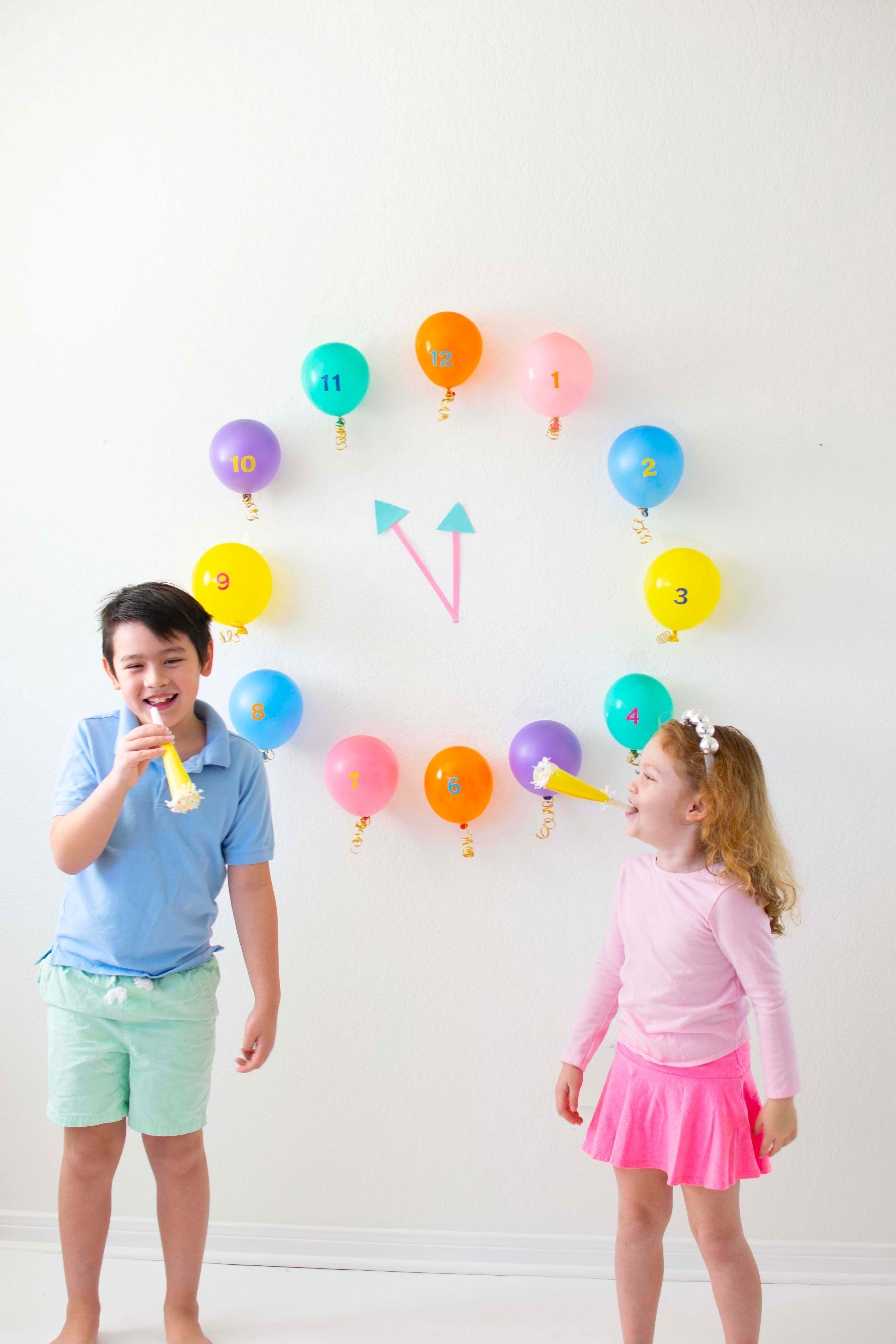 DIY New Year's Eve Countdown Balloon Clock by Twinkle Twinkle Little Party
