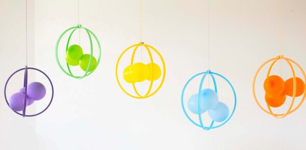 DIY Molecule Balloon Party Decor for a Mad Science Birthday Party