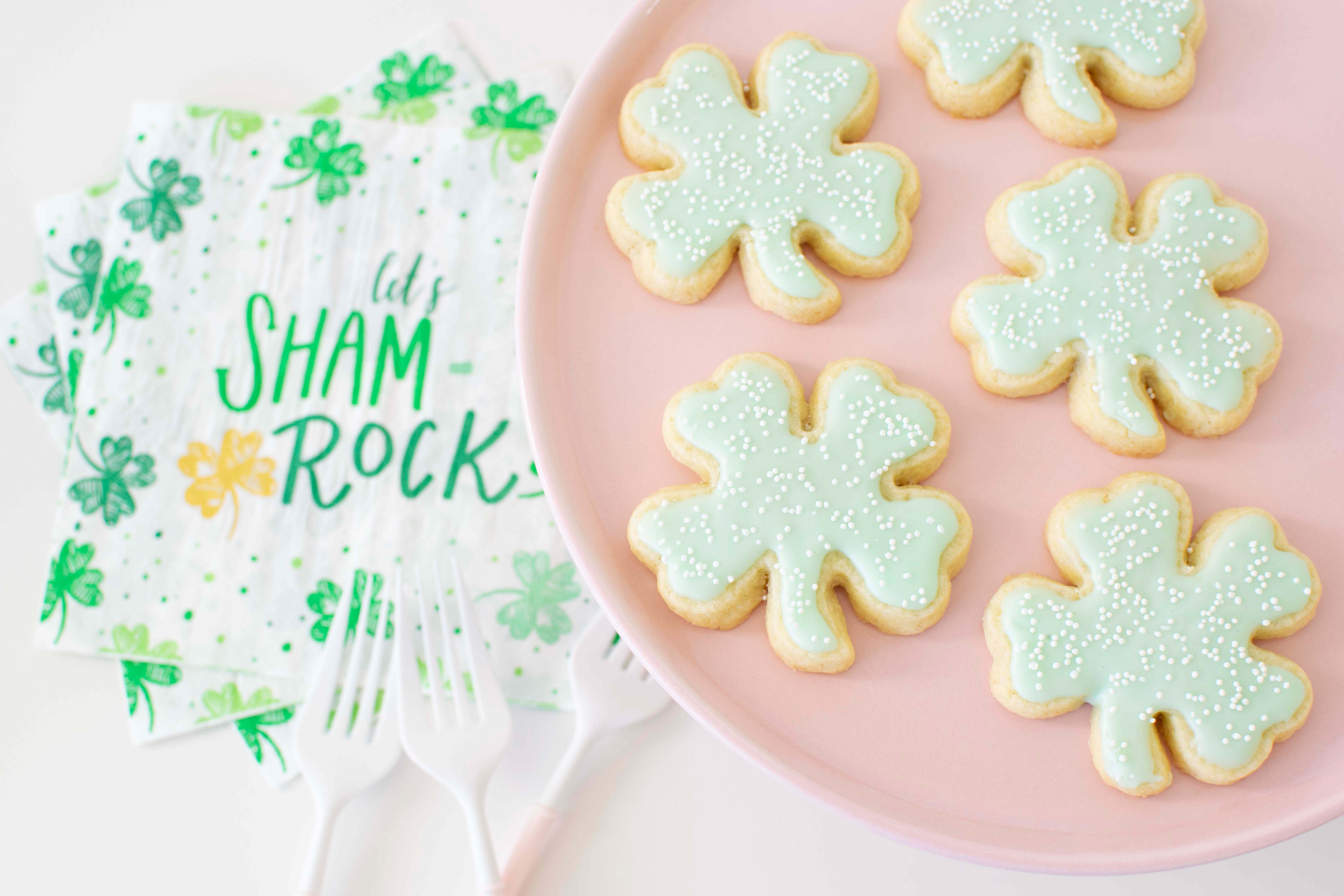Saint Patrick's Day Shamrock Sugar Cookies using Food Stirs Sugar ...