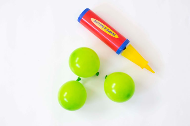 DIY Molecule Balloon Party Decor for a Mad Science Birthday Party