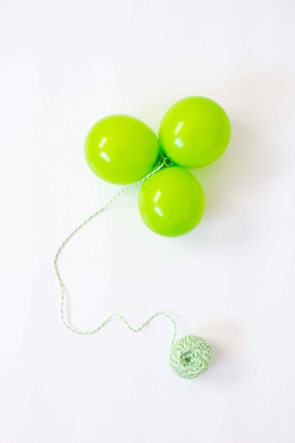DIY Molecule Balloon Party Decor for a Mad Science Birthday Party