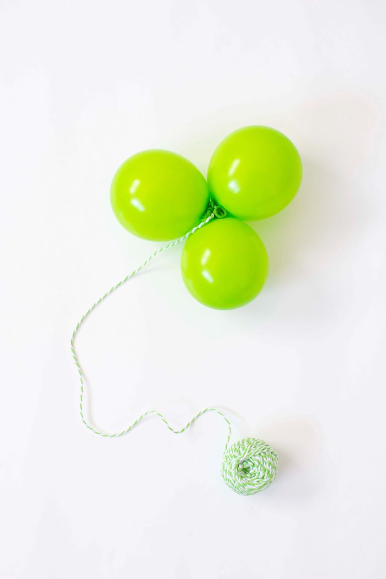 DIY Molecule Balloon Party Decor for a Mad Science Birthday Party