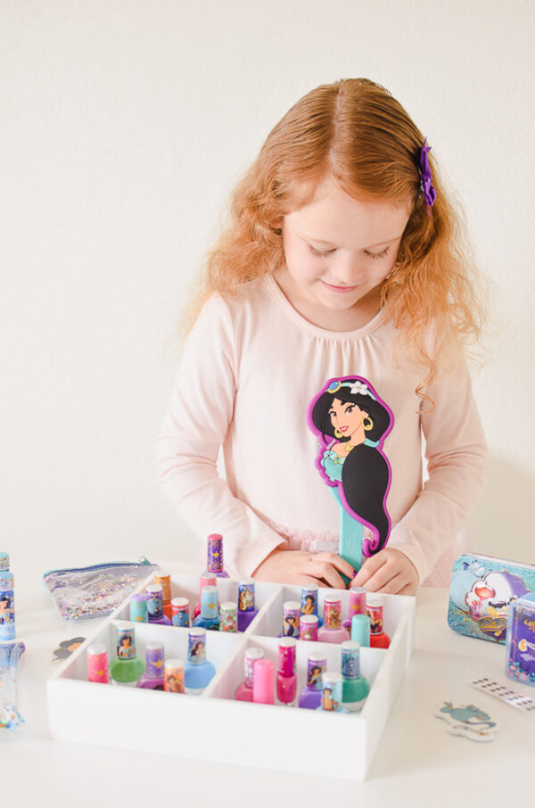 Aladdin Gift Ideas + free printable tags to celebrate the premiere of ...