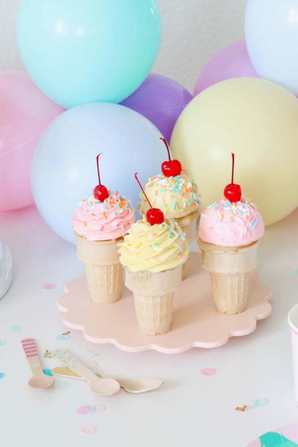 Throw a Simple Ice Cream Party at Home - TWINKLE TWINKLE LITTLE PARTY