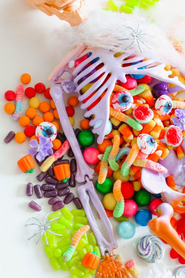 Halloween Candy Display: A DIY Ombre Skeleton Table Centerpiece