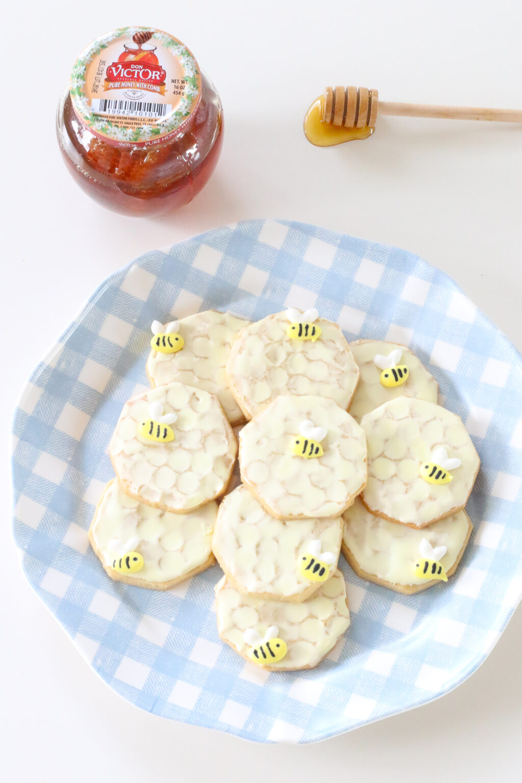 Honeycomb Sugar Cookies that are tender and chewy and oh, so delicious!