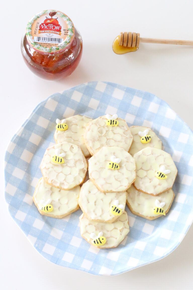 Honeycomb Sugar Cookies that are tender and chewy and oh, so delicious!
