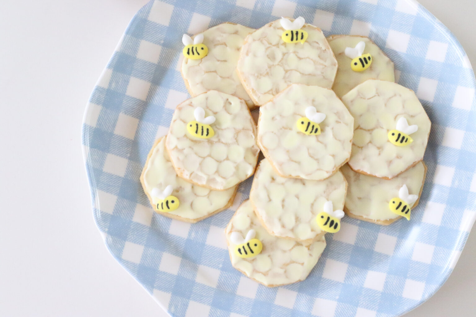 Honeycomb Sugar Cookies that are tender and chewy and oh, so delicious!