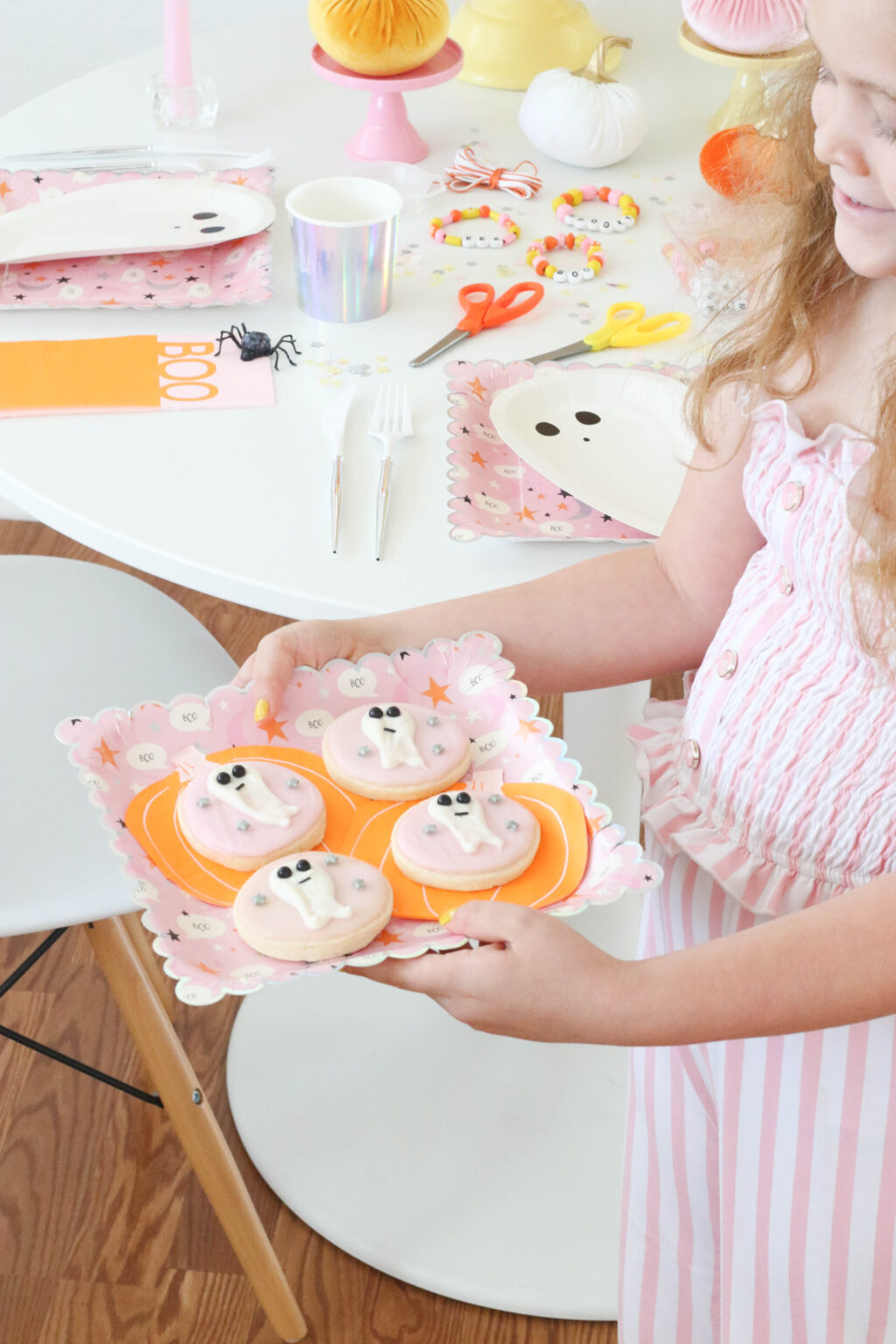 Host a Bracelet Making Halloween Party to Celebrate Fall